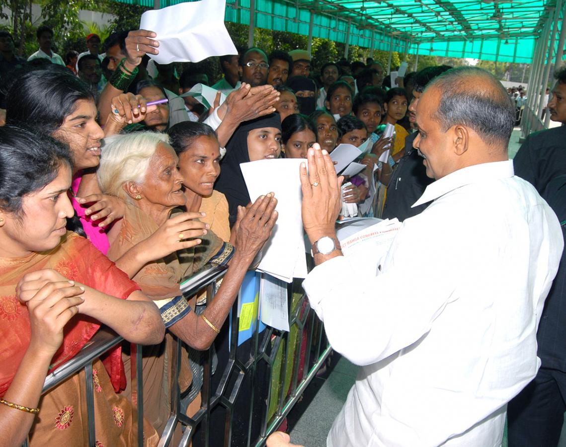 Dr. YS Rajasekhara Reddy: Rare Photos On His 74th Birth Anniversary - Sakshi